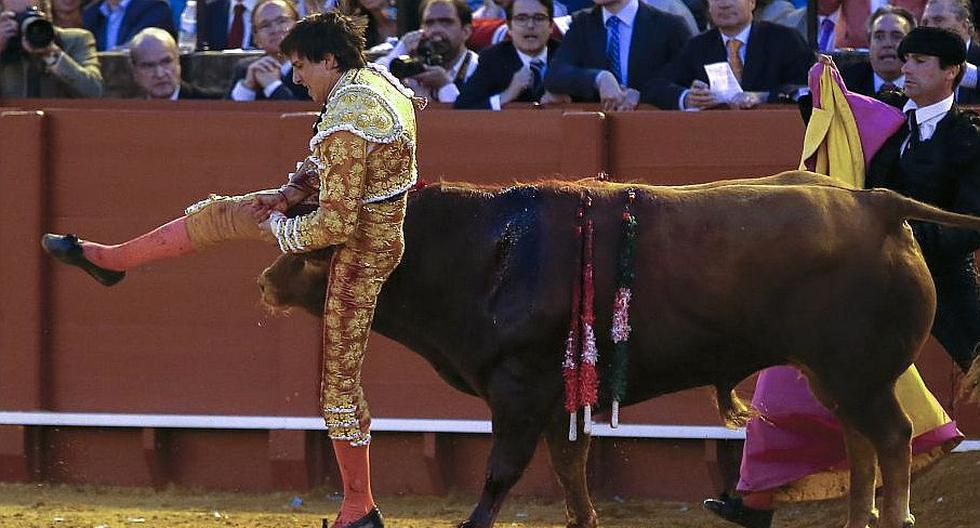Torero peruano Andrés Roca Rey sufrió terrible cornada en España (VIDEO ...