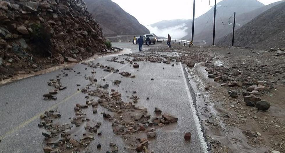 Tacna: Carreteras bloqueadas por huaicos y deslizamientos de piedras ...