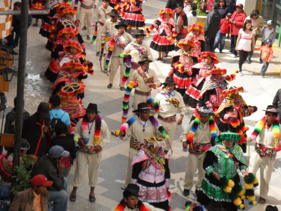 Fotos: Grupos de danzas salen a las principales calles de Puno | PERU ...