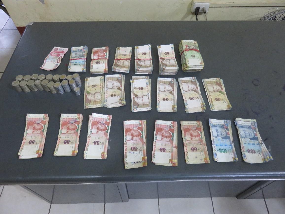 Robó S/. 19 mil de discoteca, pero, lo atrapan en su casa con el dinero ...