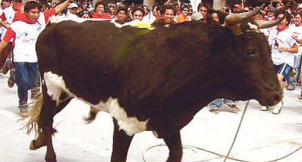 Cientos disfrutaron del "toro pukllay" | PERU | CORREO