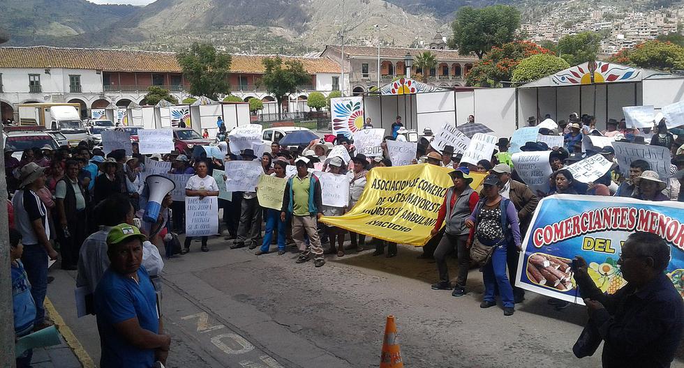 Comerciantes de Nery García le restriegan actas a Aedo tras ser ...