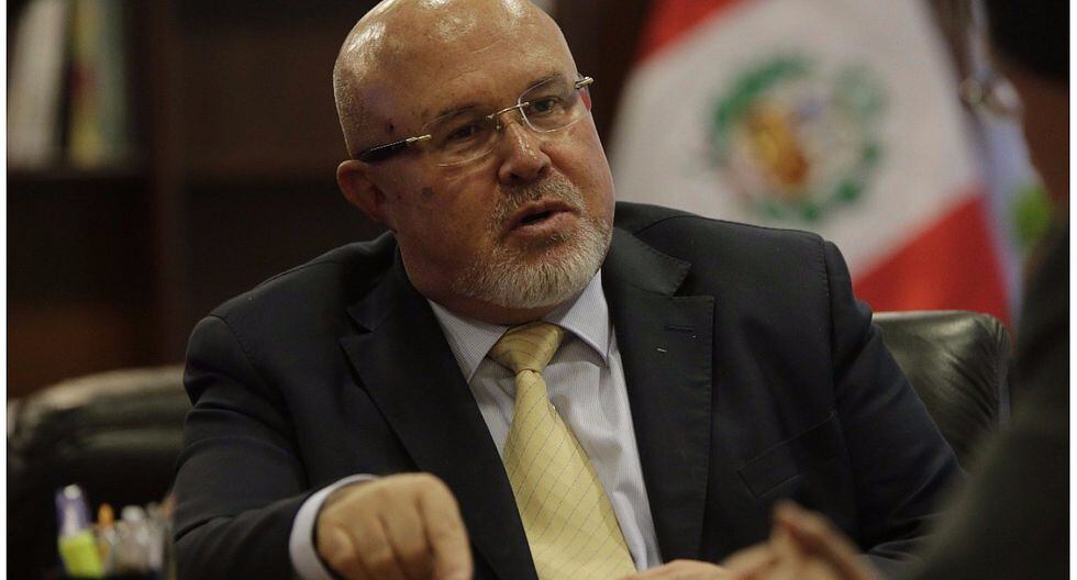 Carlos Bruce: “No estamos en amoríos... pero ambos entendemos el rol ...