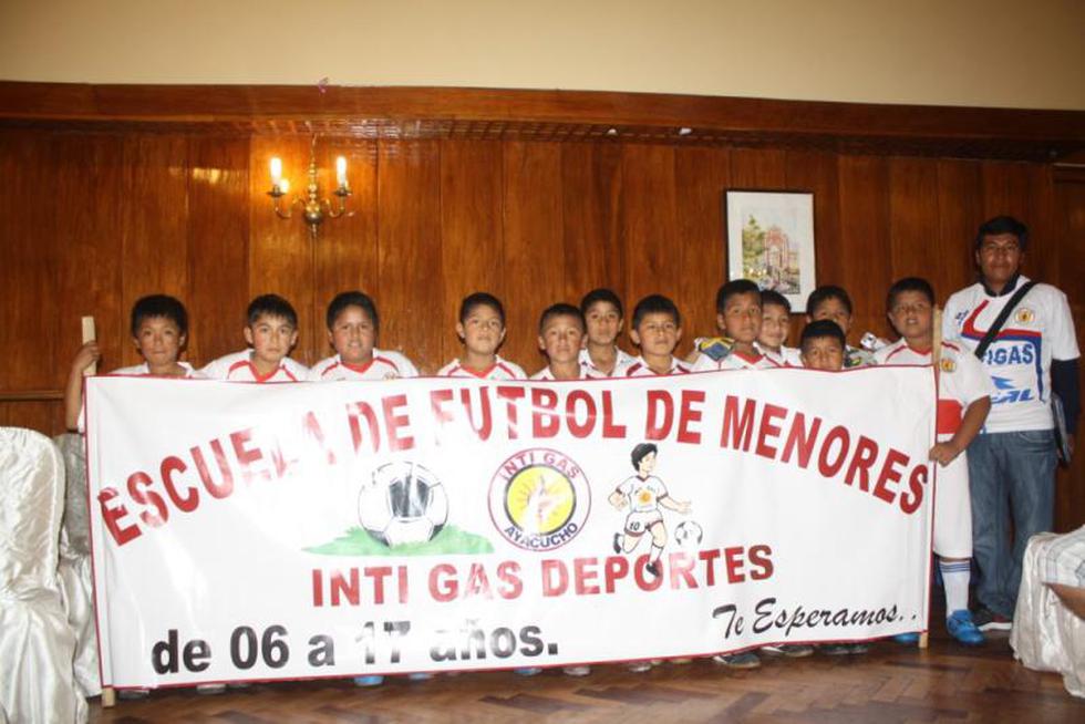 Inti Gas presentó su plantilla para el 2014 (FOTOS) | PERU | CORREO