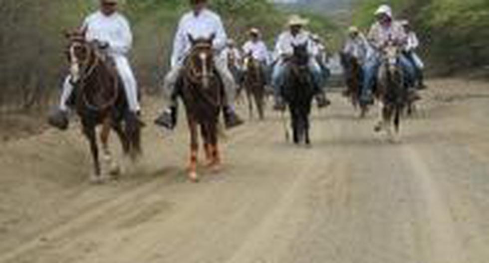 14 chalanes recorren ruta de Pizarro | DEPORTES | CORREO