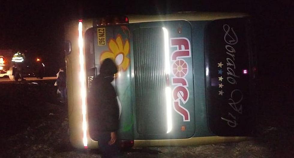 Bus de empresa Flores Hnos se despista en la Panamericana Sur con 38 ...