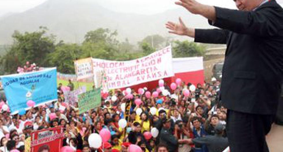 Alan inaugura electrificación | PERU | CORREO