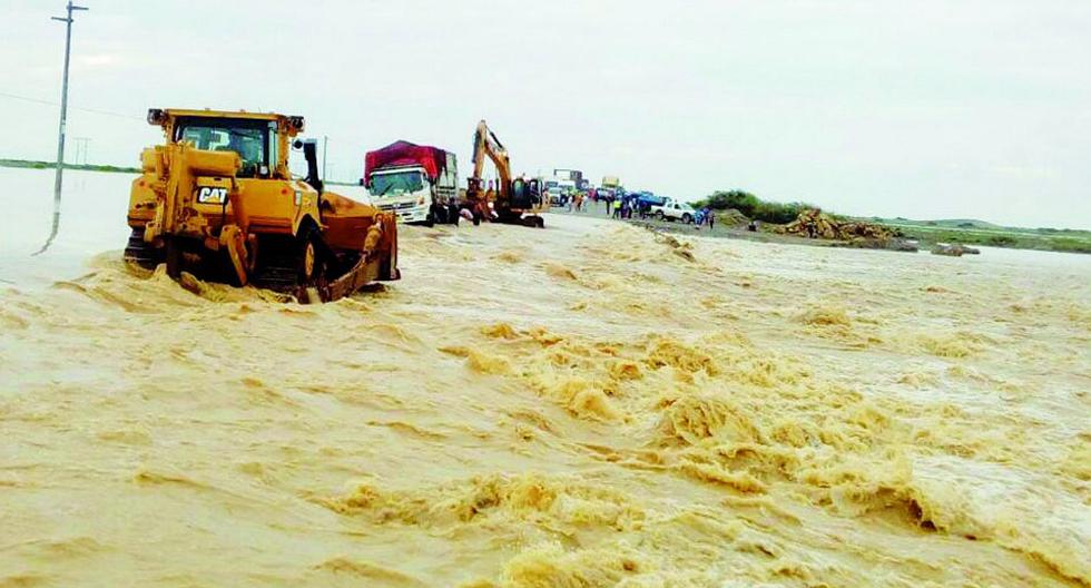 Lambayeque: Carreteras bloqueadas tras desborde de ríos (VIDEO ...