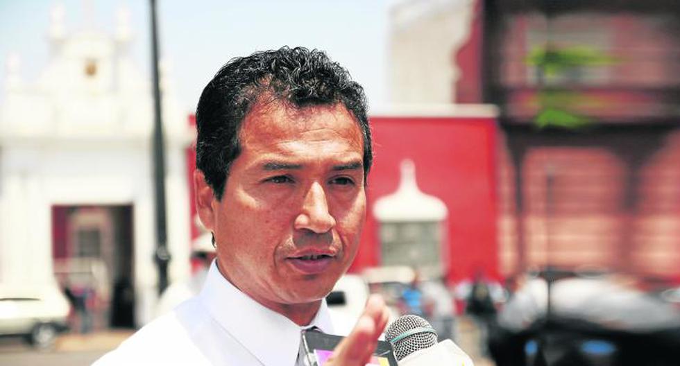 Calderón: "El JNE se ha convertido en Papá Noel de Acuña" | PERU | CORREO