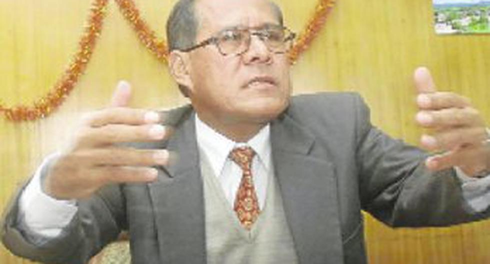 Raúl Robles apoya a Espeza | PERU | CORREO