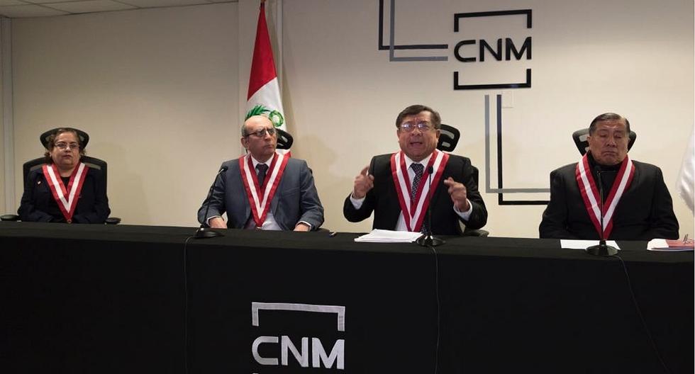 Miembros del CNM ponen sus cargos a disposición del Congreso (VIDEO ...