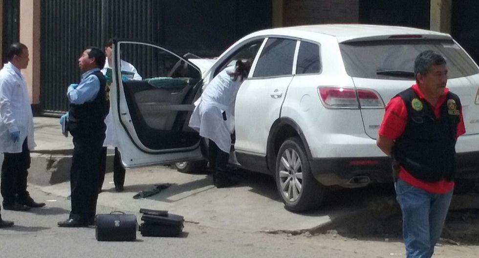 San Juan De Lurigancho Delincuentes Balean A Empresario Y Huyen En