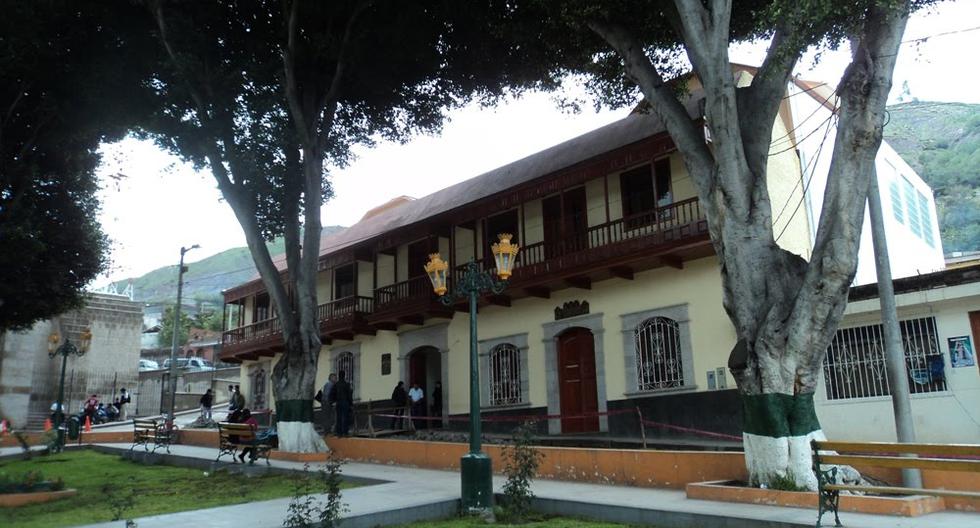 Alcalde y regidores de Torata se reducen los sueldos | EDICION | CORREO