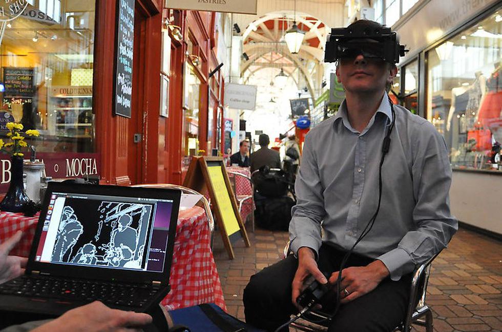 Desarrollan unos lentes inteligentes para personas con visión limitada ...