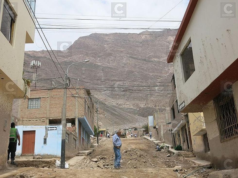 Aplao se levanta de entre los escombros (FOTOS) | EDICION | CORREO