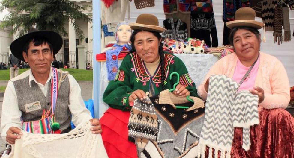 Artesanas se preparan para "Puno Moda" | PERU | CORREO