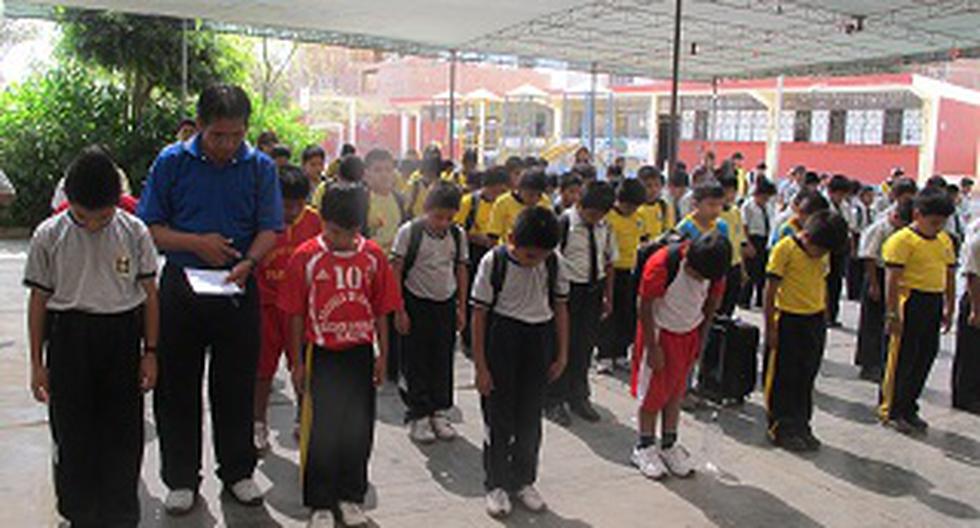 Rinden homenaje a oficial iqueño fallecido en el VRAE | PERU | CORREO