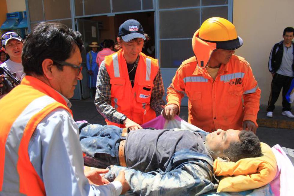 Quince obreros heridos en derrumbe de estadio (Fotos) | PERU | CORREO
