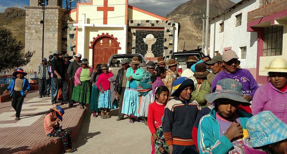 Entregan ayuda humanitaria a afectos por heladas en Esquilache ...