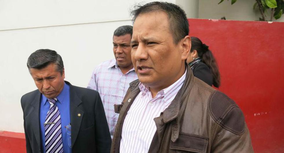 Jack Castillo se presenta ante PJ, pero suspenden diligencia | PERU ...