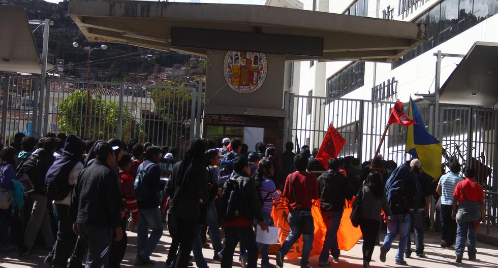 Continúa huelga en la Unsaac | PERU | CORREO