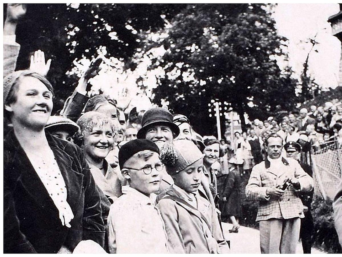 Sombrero Sonriente De Adolf Hitler