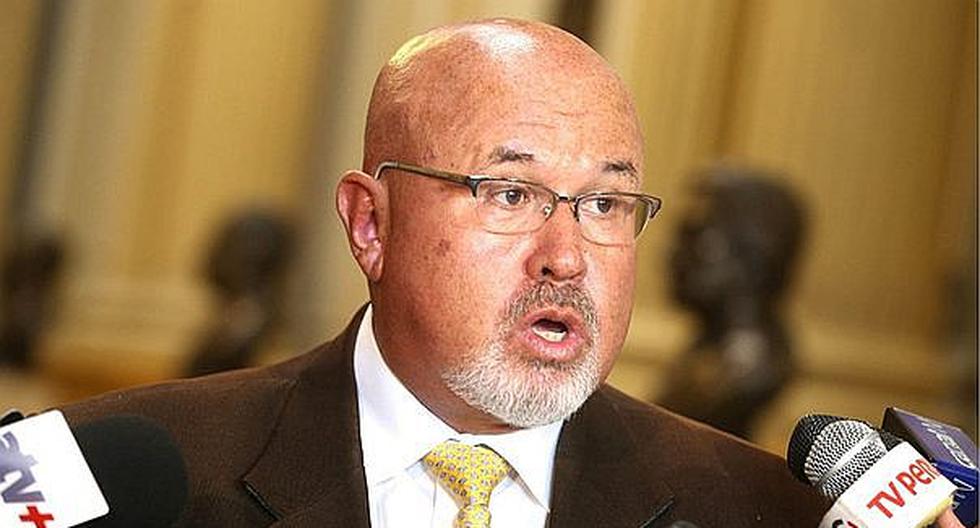 Carlos Bruce: "¿Quién va a invertir si se cambia al Presidente cada dos ...