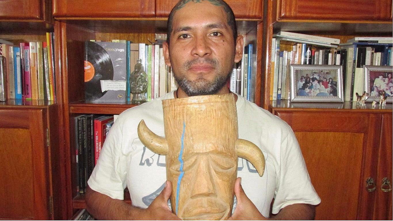 Alex Ginés: "Me gustaría lograr la belleza de la literatura" | PERU ...