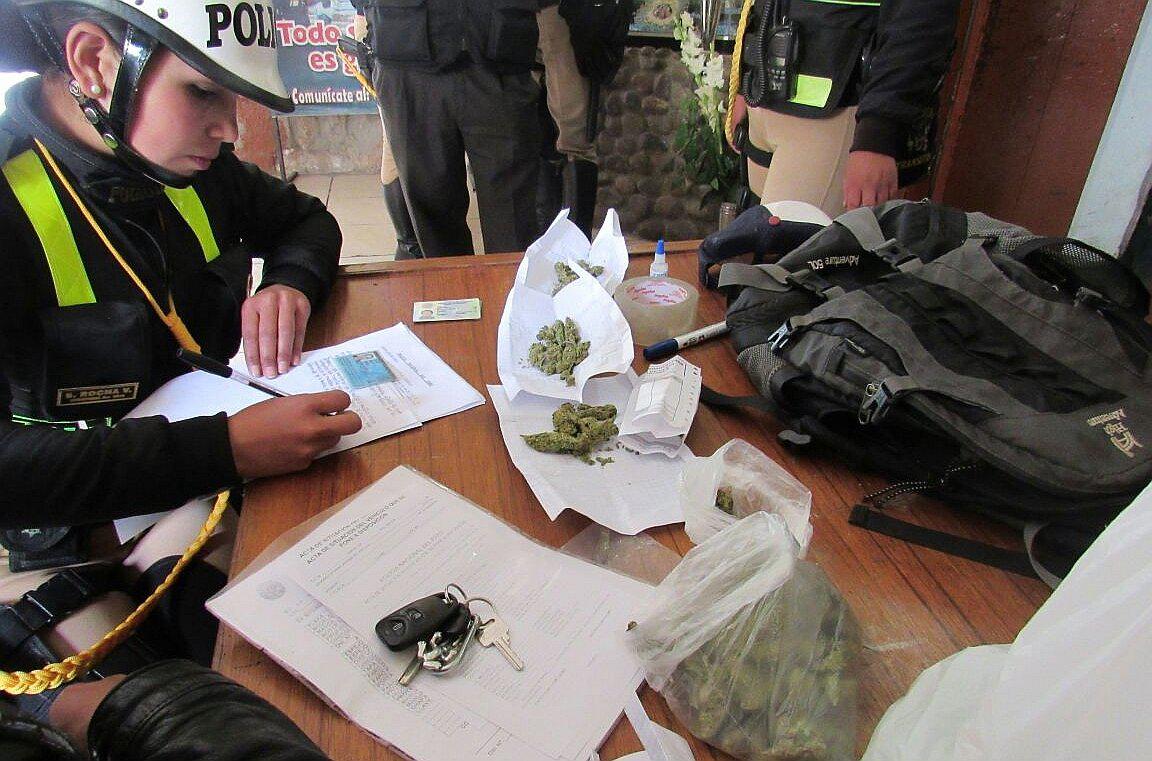 Dos Sujetos Caen Con Un Kilo De Marihuana En Cusco Edicion Correo