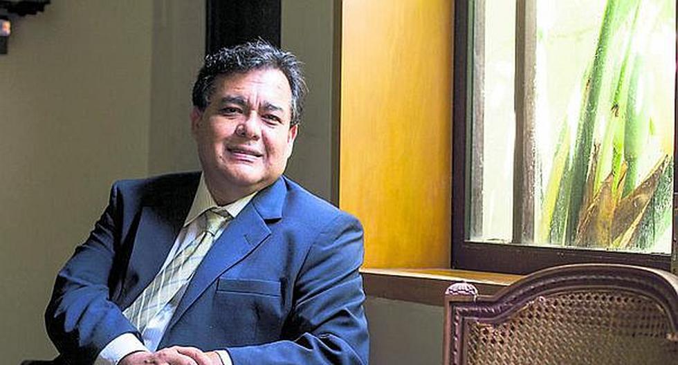 Hugo Pereyra sustentó investigación "De guerrero a mandatario" | PERU ...