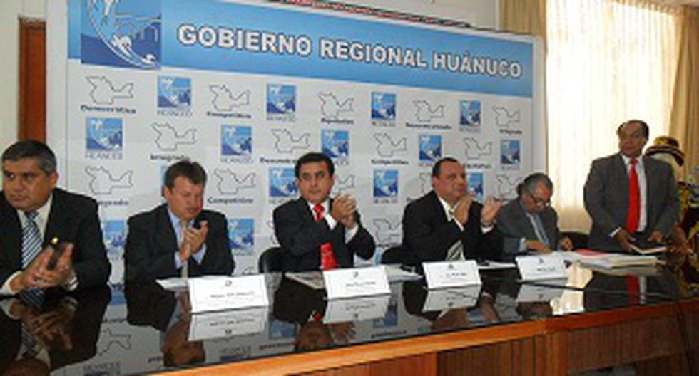 Picón anuncia cambios en las Ugel | PERU | CORREO