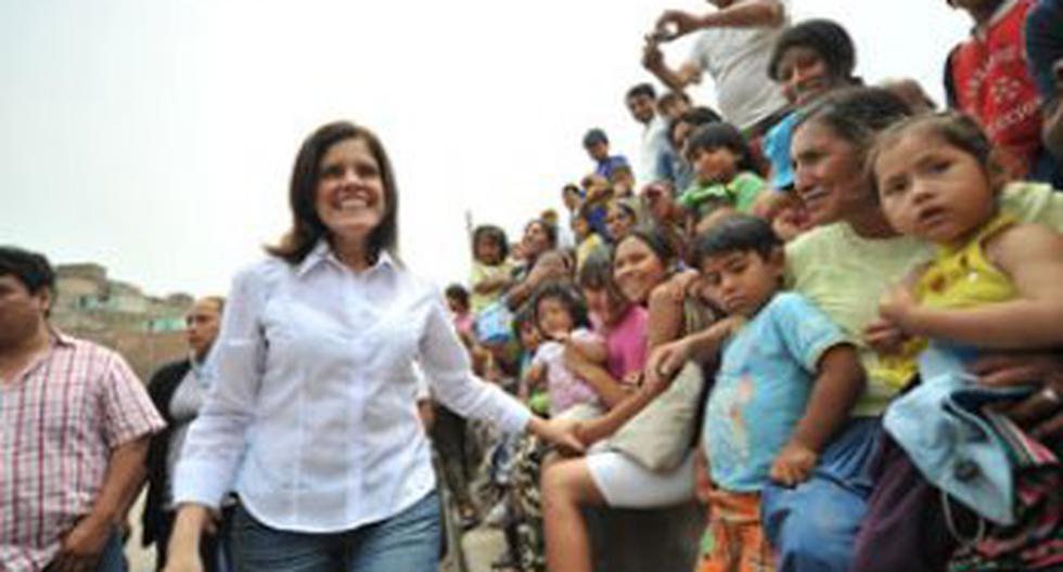 Meche Aráoz arremete contra Toledo en Twitter | POLITICA | CORREO