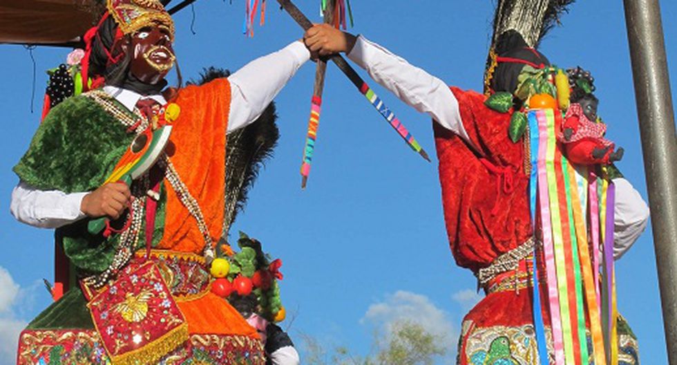 Perú: FOTOS: "Los Shapis", danza guerrera que encanta en Chupaca ...