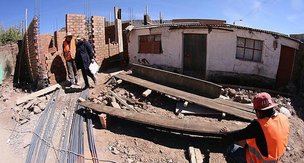 En Vivienda se comprometen a agilizar la reconstrucción de casas ...