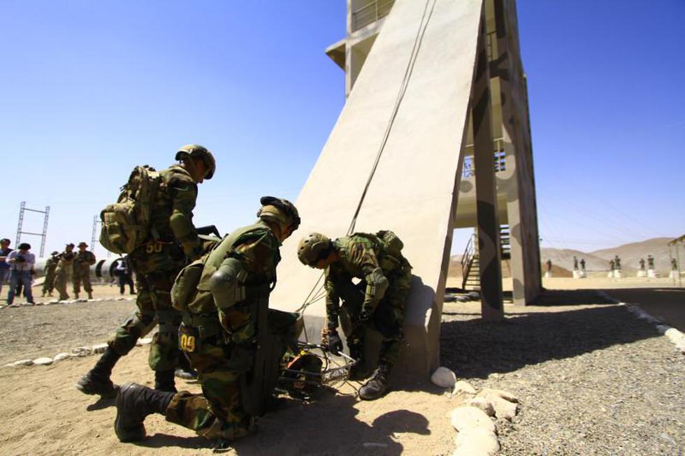 Soldados al rescate | PERU | CORREO