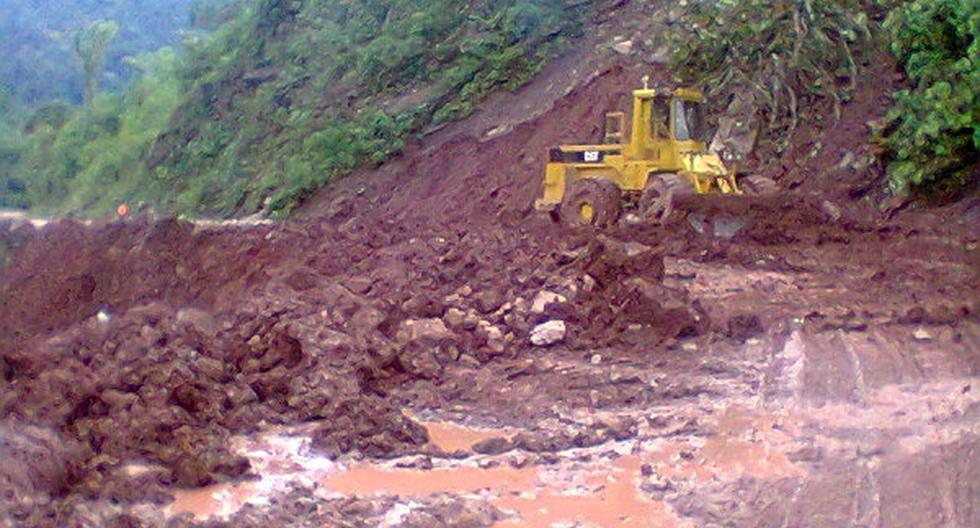Lluvias provocan derrumbes y huaycos en vía Federico Basadre | PERU ...