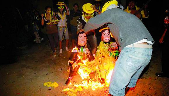 Chimbote: Multarán a personas que quemen muñecos | EDICION | CORREO