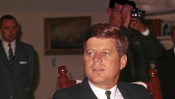 También "tuitea" con sus frases célebres | ESPECTACULOS | CORREO