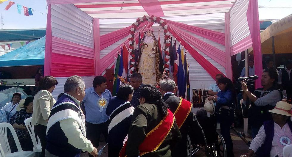 Residentes de Santa Rosa en Puno celebran fiesta patronal en Arequipa ...
