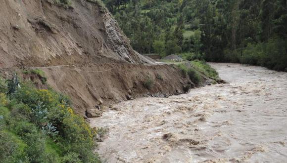 Torrencial lluvia causa destrozos | PERU | CORREO