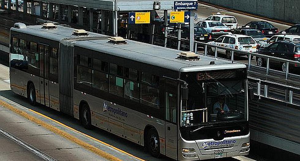 Lima pondrá en operación 26 buses más y trabaja para techar estaciones ...