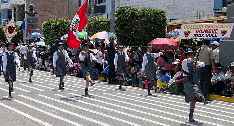 Moquegua: Más de 3 mil escolares marchan por el aniversario de Moquegua | NOTICIAS CORREO PERÚ