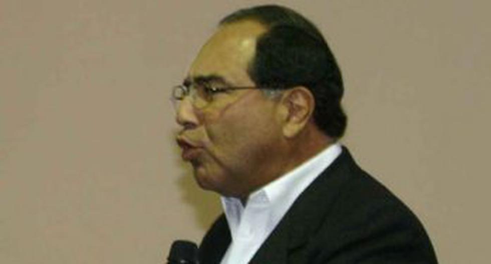 Carlos Roca no quiso hablar de su "amigo" César Acuña | POLITICA | CORREO