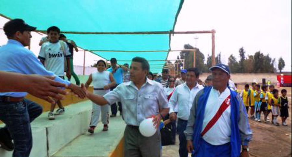 Hector Chumpitaz visitó distrito de Chao | PERU | CORREO