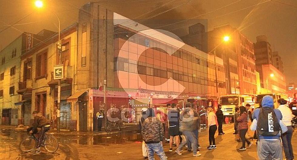 Cercado de Lima: incendio consume 12 stands en el jirón Ayacucho ...