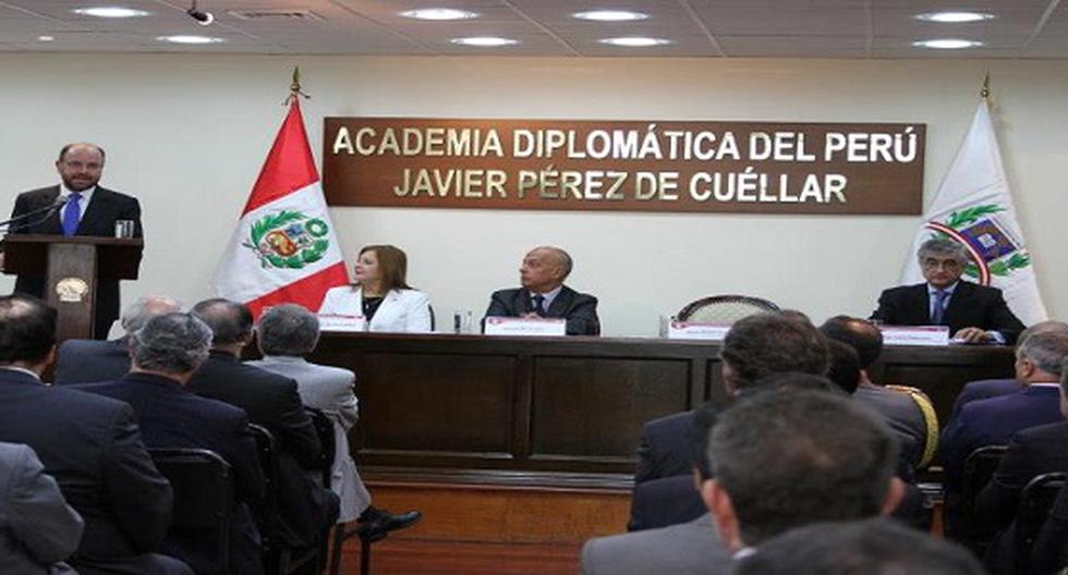 Ofrecen 30 vacantes a la Academia Diplomática del Perú | EDICION | CORREO