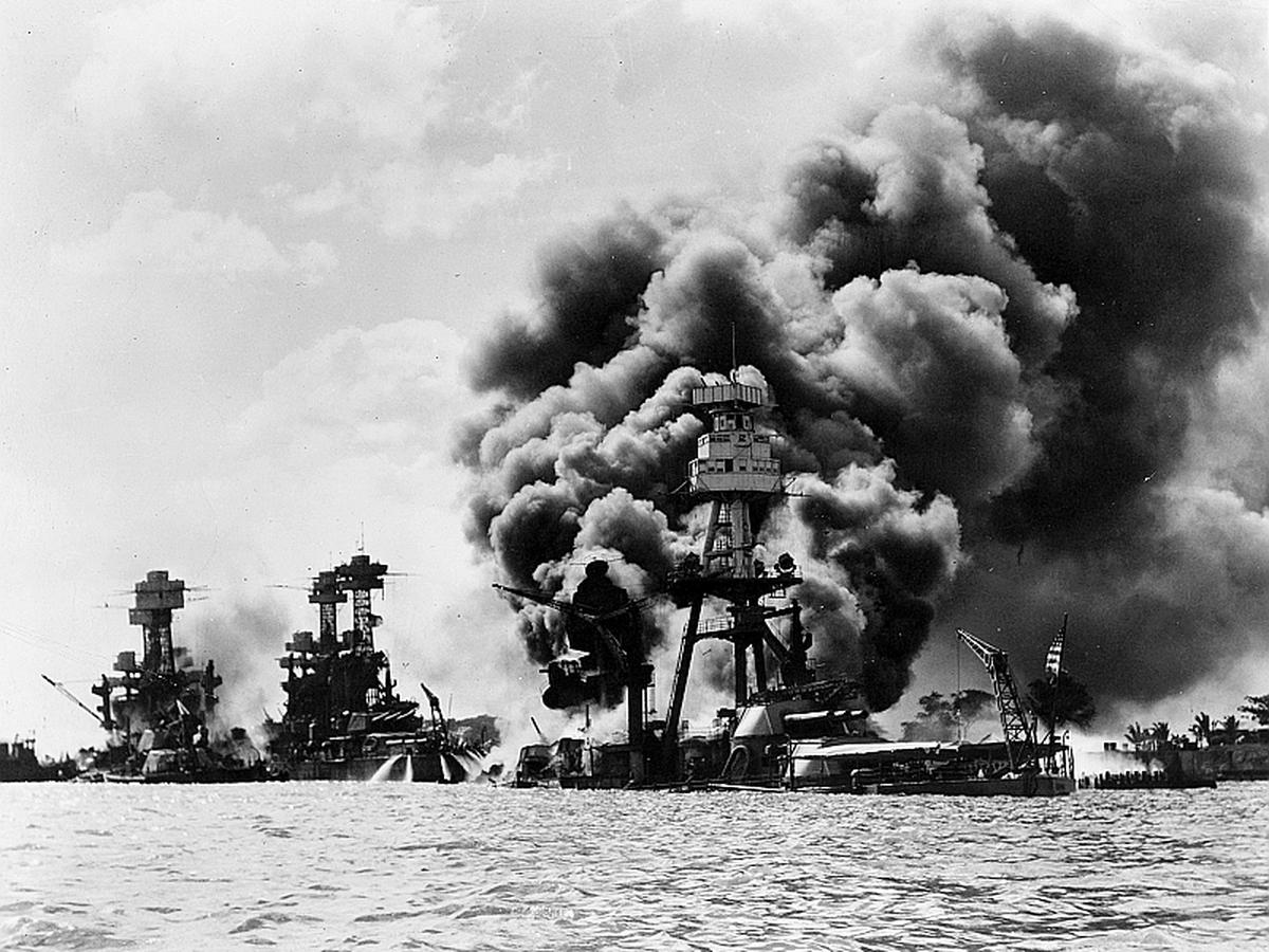 El Ataque A Pearl Harbor En Color Rekaman Asli Jepang Menyerang Pearl
