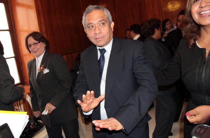 Rector de la UNJBG se resiste a dejar el cargo | EDICION | CORREO