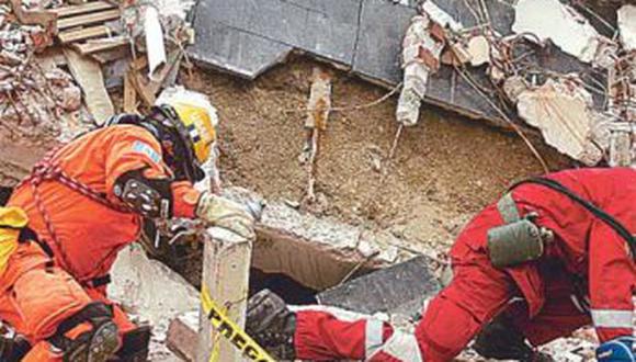 Hay cientos de personas atrapadas bajo los escombros | MUNDO | CORREO