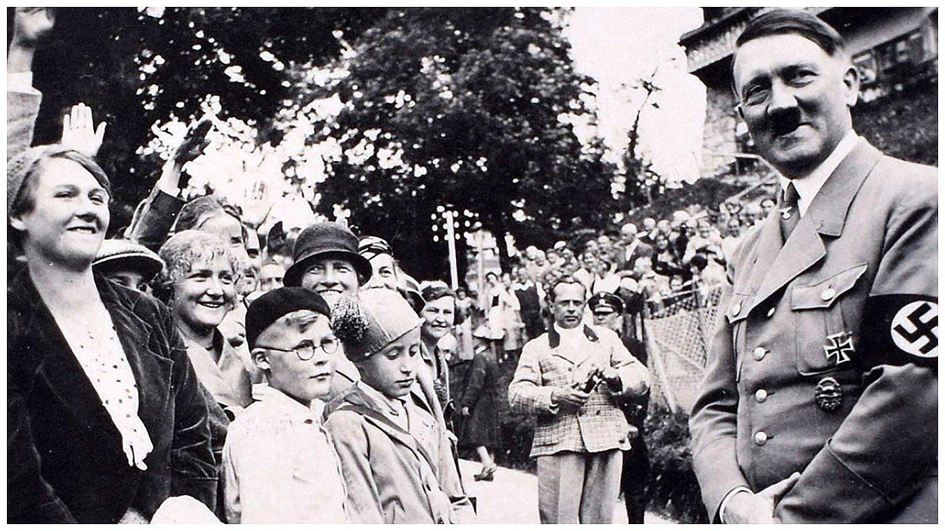 Adolf Hitler: Subastan fotos personales e inéditas del lider nazi ...